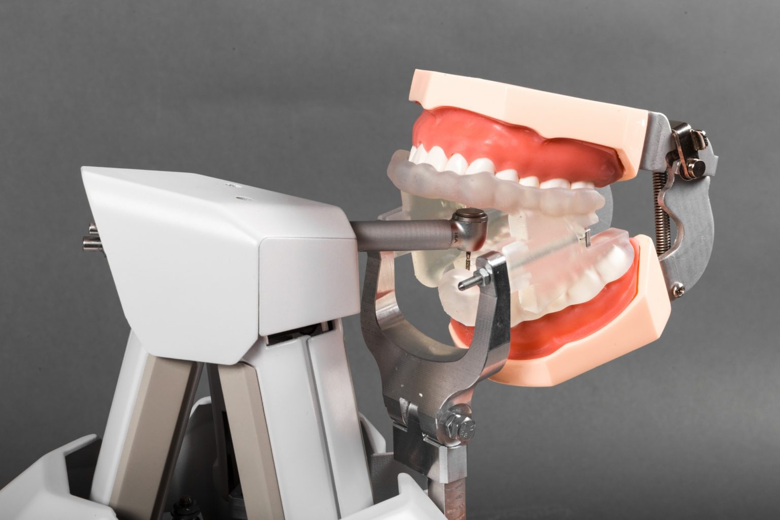 Dentist Robot | Formatervezés & Sorozatgyártás | REMION Design Studio